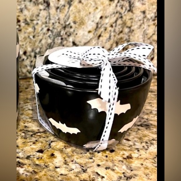 Rae Dunn | Accents | Rae Dunn Bats Vhtf Measuring Cups | Poshmark